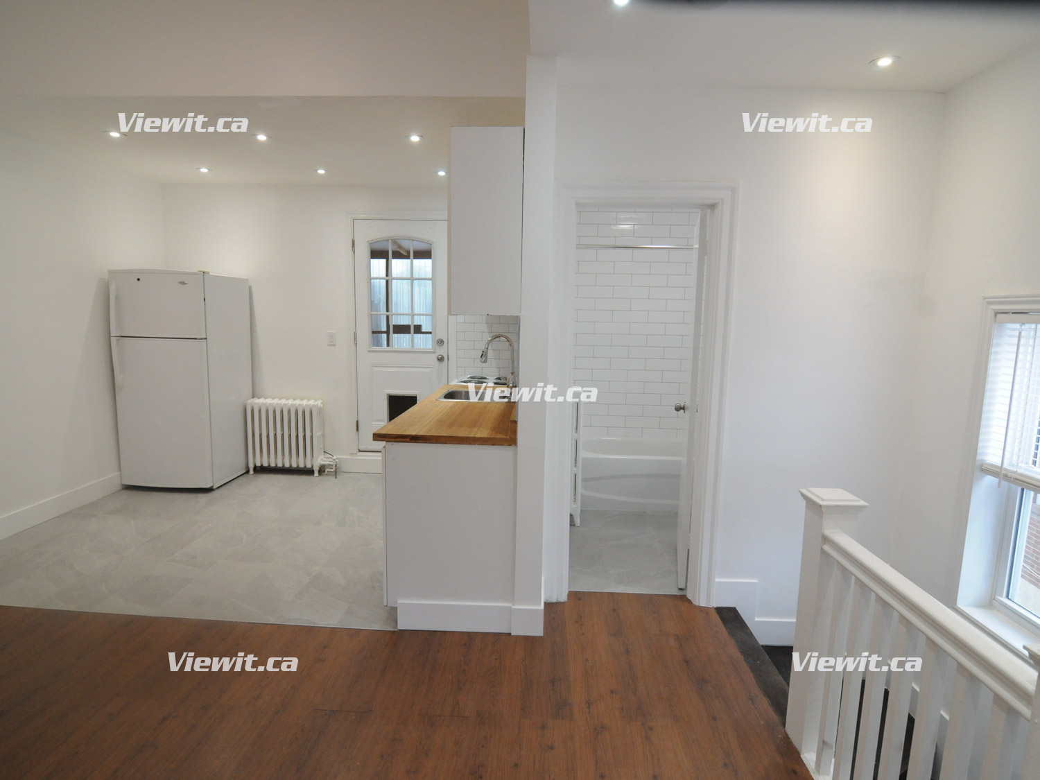 For rent: Old Weston Rd.-Rogers Toronto, 2 bdrm Viewit |239311